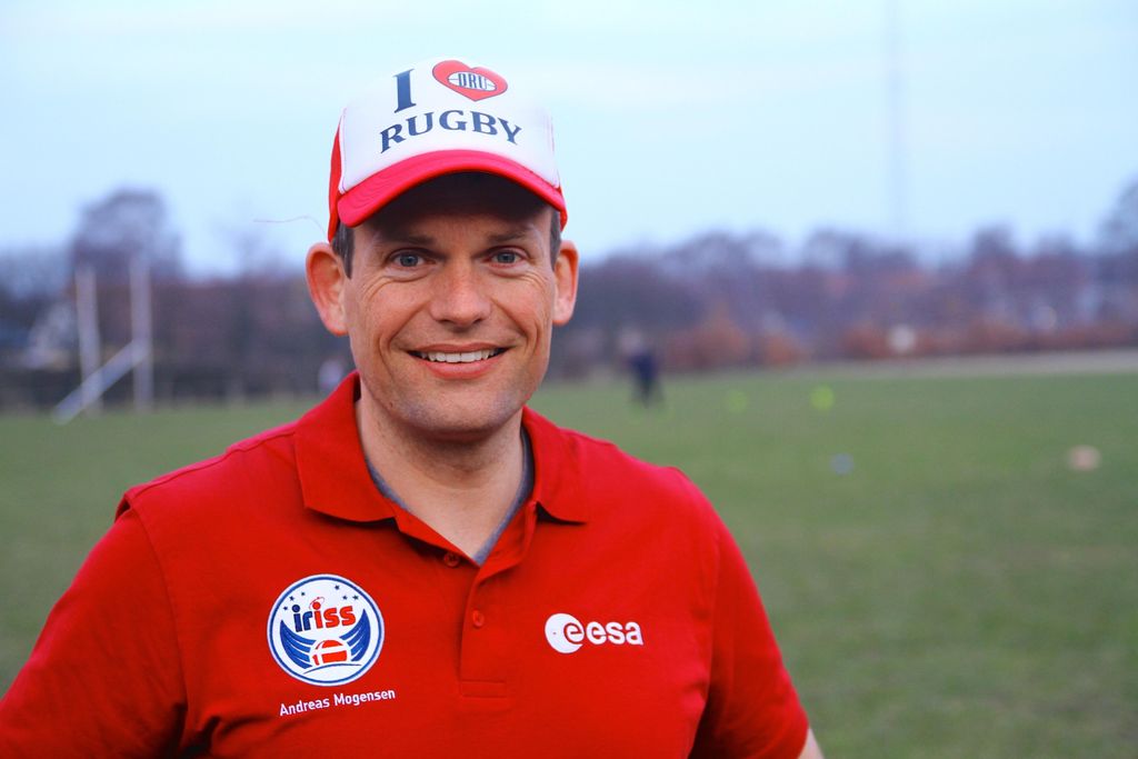 Astronaut Mogensen back on earth in time to watch RWC 2015 | World Rugby