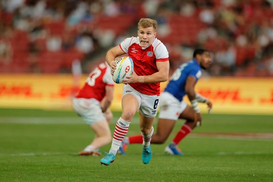 Inside the role of a sevens scrum-half ? HSBC SVNS