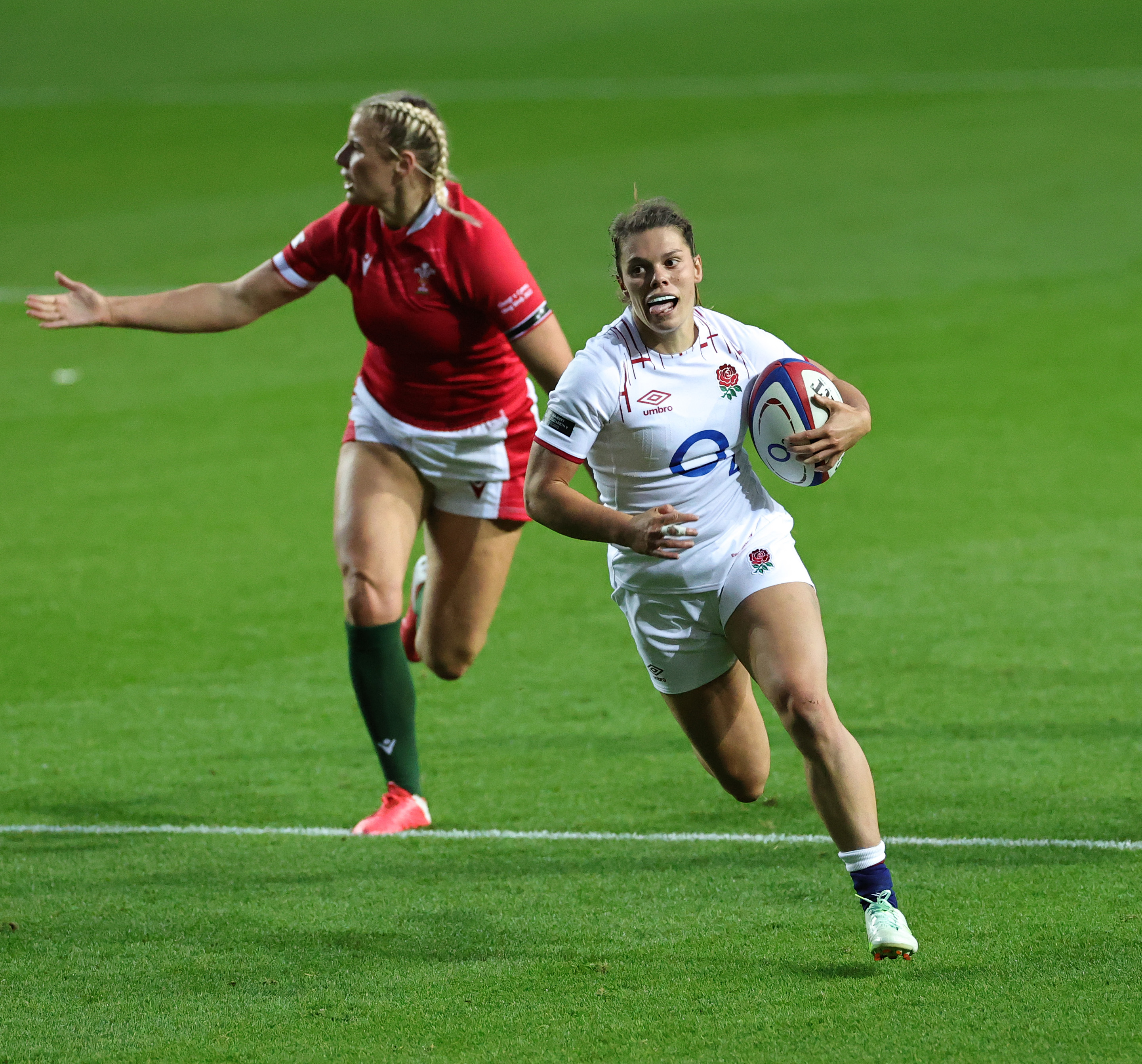 Red Roses set new record in style